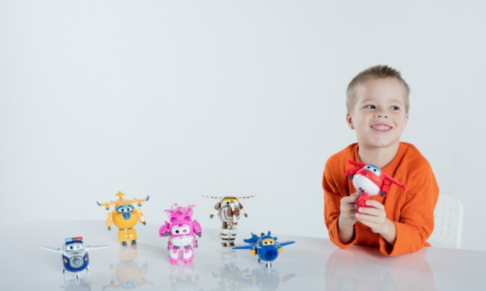 Top 9 extremely "hot" robot transforming eggs on sale at a super barga